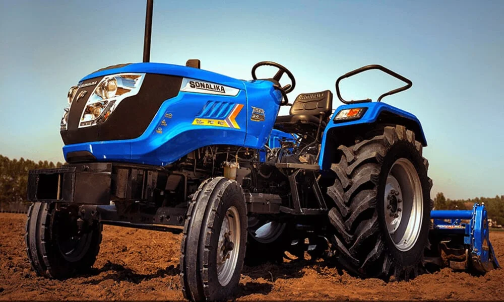 What Are the Top Features of Tractors Available in Tennessee - vintech ...